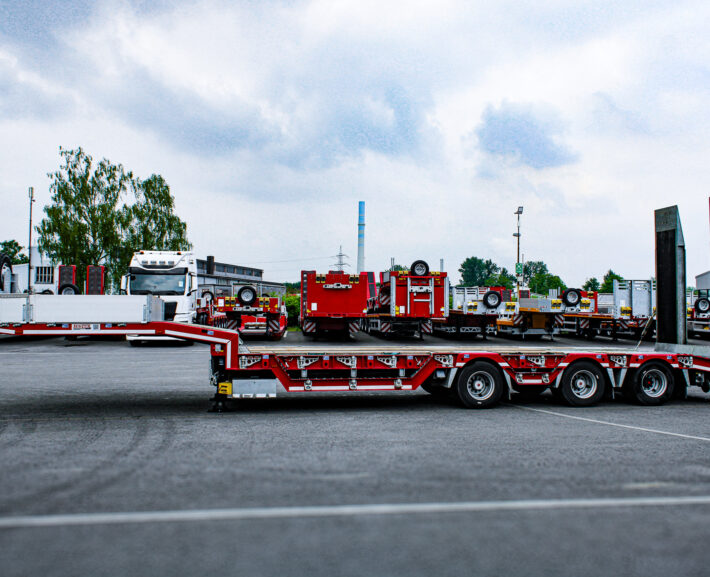 Low loader semi-trailers - ES-GE Nutzfahrzeuge GmbH