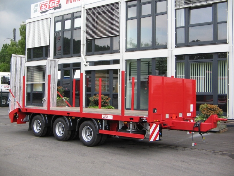 Centre-Axle Trailers - ES-GE Nutzfahrzeuge GmbH
